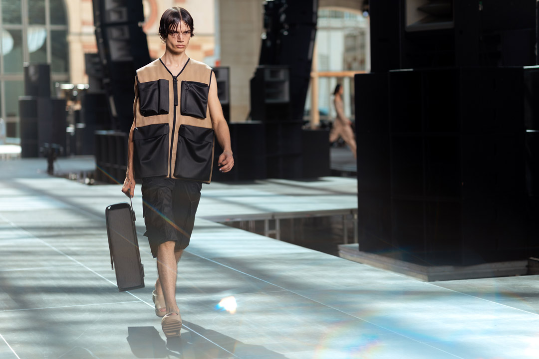 Backstage » Rains SS23 Man Fashion Week, Connect - Backstage