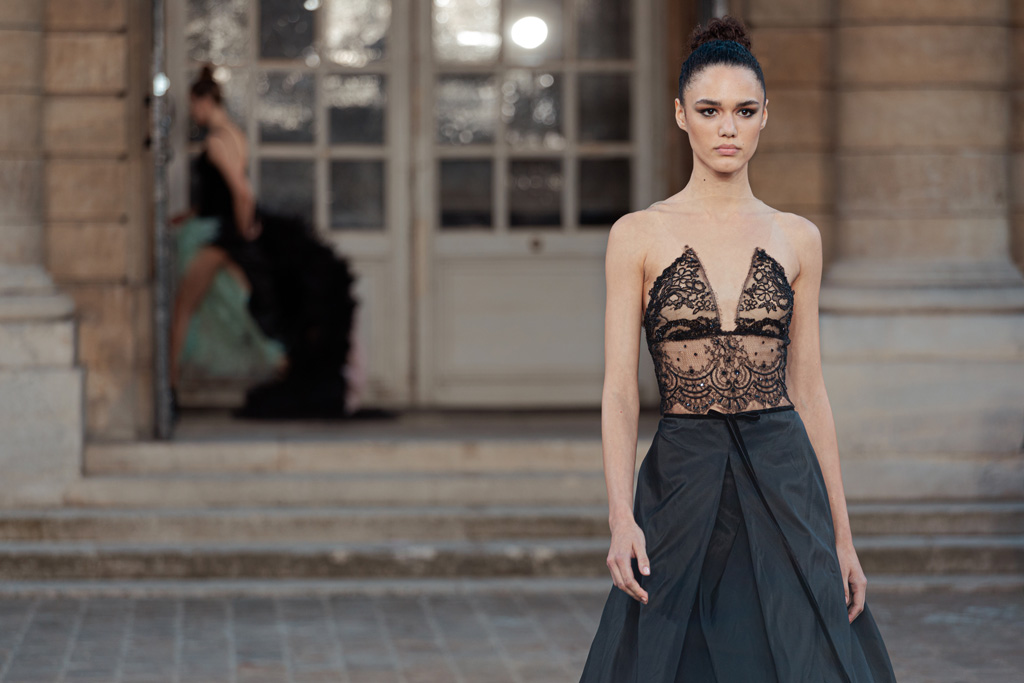 Backstage » Celia Kritharioti Haute Couture 2023 - Backstage