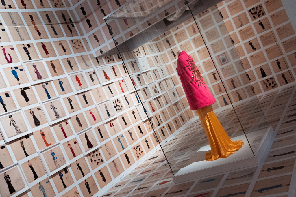 Backstage » SHOCKING ! LES MONDES SURRÉALISTES D’ELSA SCHIAPARELLI ...